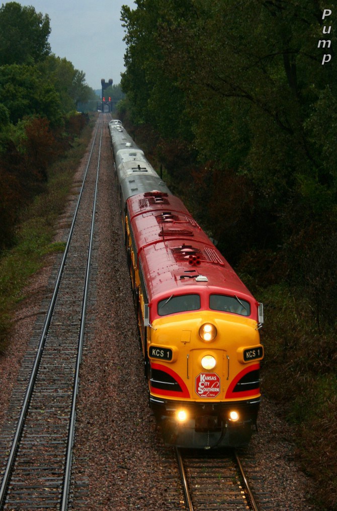 Northbound KCS Special Business Train - The Southern Belle